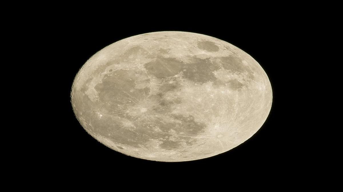 Why do the Moon have Craters? - Careerindia